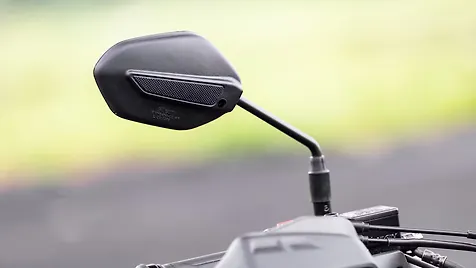 Honda CB200X Rear View Mirror Image - BikeWale