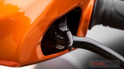 TVS Jupiter 125 Front Brake Lever Image - BikeWale