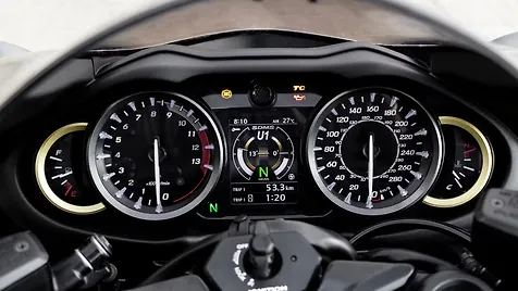 Suzuki Hayabusa Average Speed Indicator Image - BikeWale