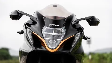 Suzuki Hayabusa Front Air Intake Duct Image - BikeWale