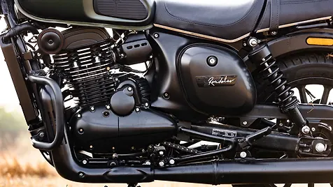 Yezdi Roadster Engine From Left Image - BikeWale