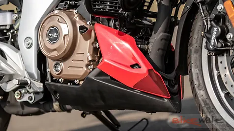 Bajaj Pulsar F250 Engine Cowl Image - BikeWale