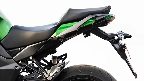 Kawasaki Ninja 1000 Rear Mudguard Image - BikeWale