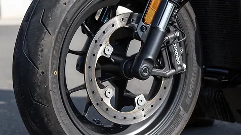 Harley-Davidson Sportster S Front Disc Brake Image - BikeWale