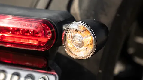Harley-Davidson Sportster S Rear Turn Indicators Image - BikeWale
