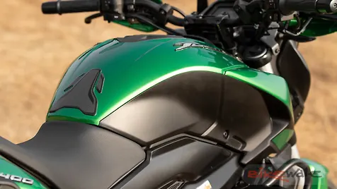 Bajaj Dominar 400 Fuel Tank Image - BikeWale