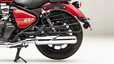 Royal Enfield Super Meteor 650 Rear Wheel Image - BikeWale