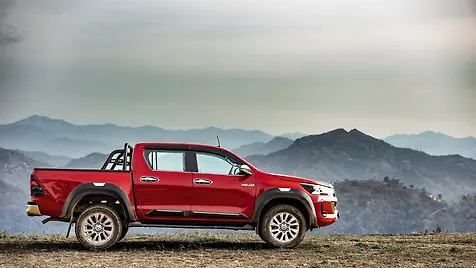 Toyota Hilux 360° View - CarWale