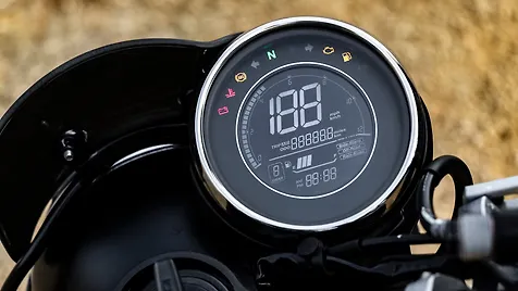Yezdi Scrambler Speedometer Image - BikeWale