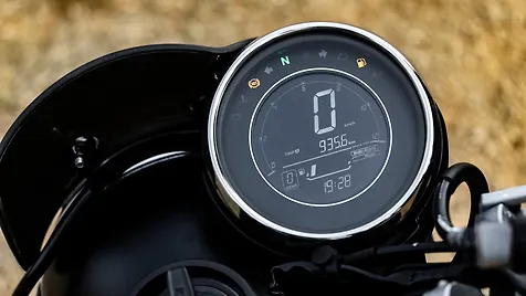 Yezdi Scrambler Trip Meter Image - BikeWale