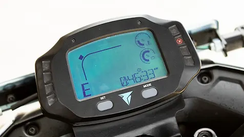 Tork Kratos Clock Image - BikeWale