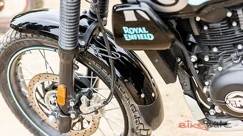 Royal Enfield Scram 411 Tank/Ram Air Duct Image - BikeWale