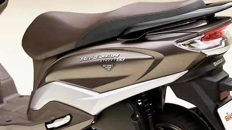 Suzuki Burgman Street 125 Left Side Body Panel Badge Image - BikeWale