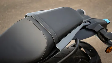 Yamaha MT 15 V2 Pillion Seat Image - BikeWale