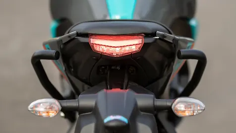 Yamaha MT 15 V2 Tail Light Image - BikeWale