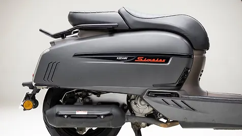 Keeway Sixties 300i Right Side Body Panel Image - BikeWale