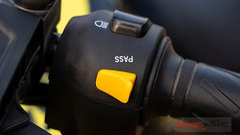 Suzuki V-Strom SX Left Side Multifunction Switchgear Image - BikeWale