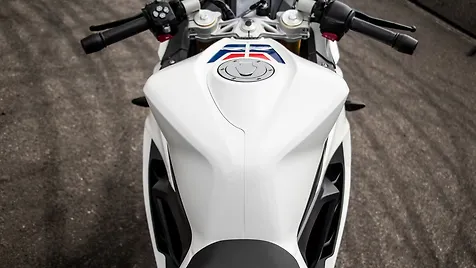 BMW G310 RR Fuel Tank Image - BikeWale