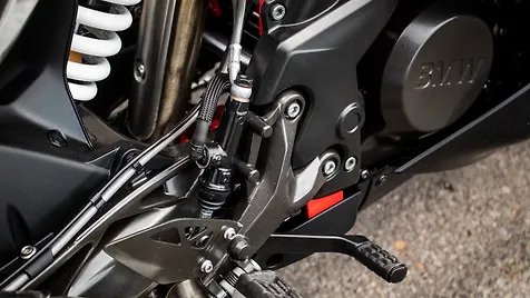 BMW G310 RR Rear Brake Lever Assembly Image - BikeWale