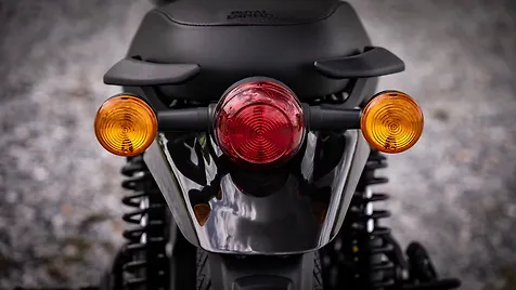 Royal Enfield Hunter 350 Rear Fender Image - BikeWale