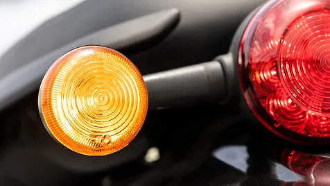 Royal Enfield Hunter 350 Rear Turn Indicators Image - BikeWale