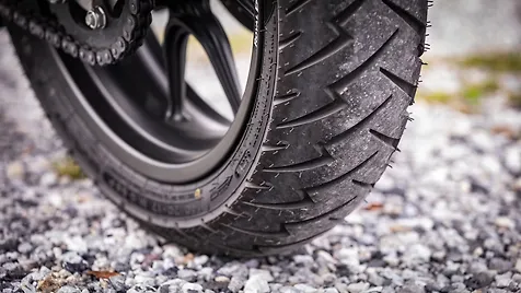 Royal Enfield Hunter 350 Rear Tyre Image - BikeWale