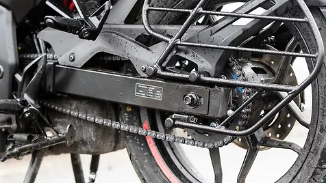 Bajaj Pulsar N160 Chain Cover Image - BikeWale