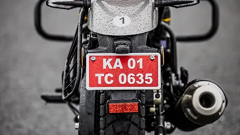 TVS Ronin Rear Reflex Reflector Image - BikeWale