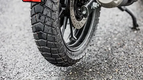 TVS Ronin Rear Tyre Image - BikeWale