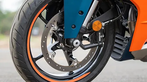 KTM RC 390 Front Disc Brake Image - BikeWale