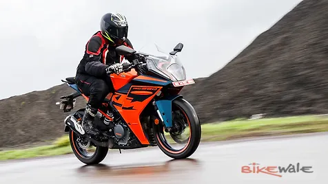 KTM RC 390 Right Front Three Quarter Image - BikeWale