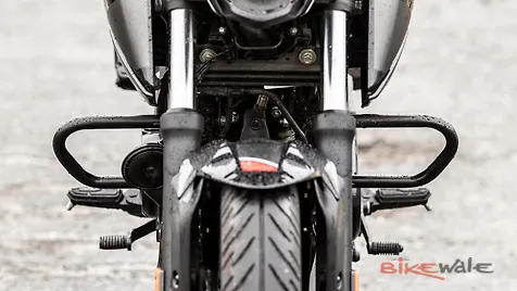 Bajaj Pulsar N160 Engine Crash Guard Image - BikeWale