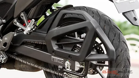 Honda CB300F Saree Guard Image - BikeWale