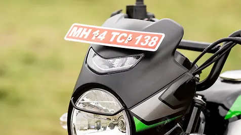 Bajaj CT 125X Visor Image - BikeWale