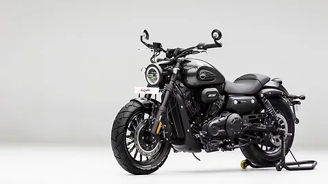 Keeway V302C Left Front Three Quarter Image - BikeWale