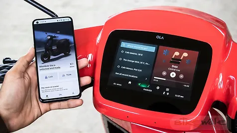 OLA S1 Pro Play Pause Switch for Bluetooth Image - BikeWale