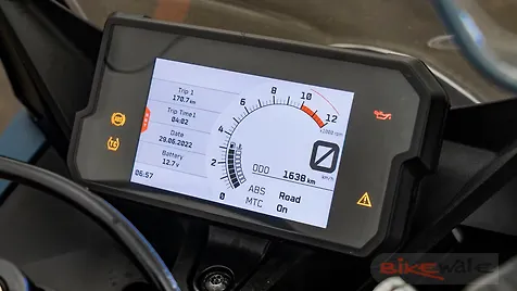 KTM RC 390 TFT / Instrument Cluster Image - BikeWale