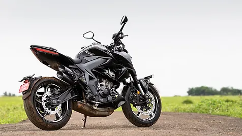 Zontes 350R Right Rear Three Quarter Image - BikeWale