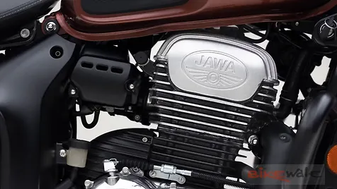 Jawa 42 Bobber Engine From Right Image - BikeWale