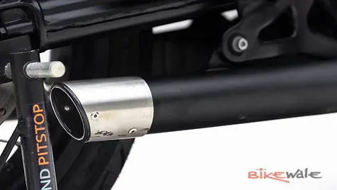 Jawa 42 Bobber Silencer/Muffler Image - BikeWale