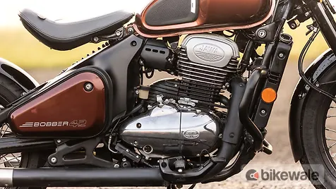 Royal Enfield Classic 350 Engine From Right Image - BikeWale