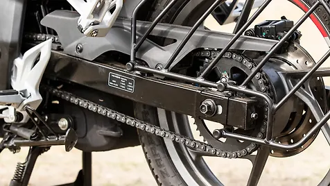 Bajaj Pulsar P150 Drive Chain and Sprocket Image - BikeWale