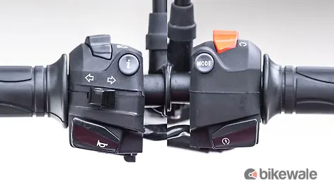TVS Apache RTR 160 Left Side Multifunction Switchgear Image - BikeWale