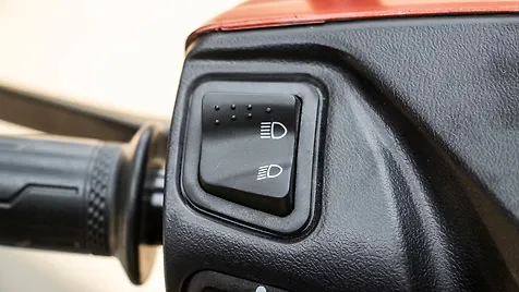 Ampere Primus High Beam Low Beam Switch Image - BikeWale