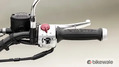 Royal Enfield Super Meteor 650 Handle Bar Image - BikeWale