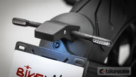 Moto Morini Seiemmezzo Number Plate Lamp Image - BikeWale