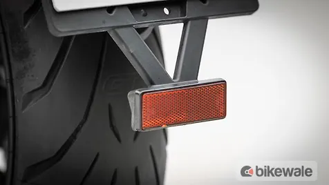 Moto Morini Seiemmezzo Rear Reflex Reflector Image - BikeWale