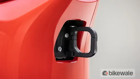 Hero Xoom Front Luggage Hook Image - BikeWale