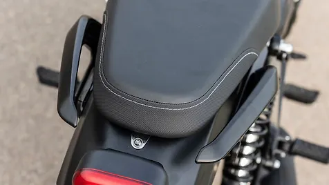 Harley-Davidson X440 Grab Rail Image - BikeWale