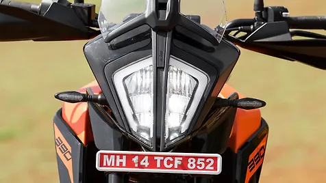KTM 390 Adventure Projector Headlight Image - BikeWale
